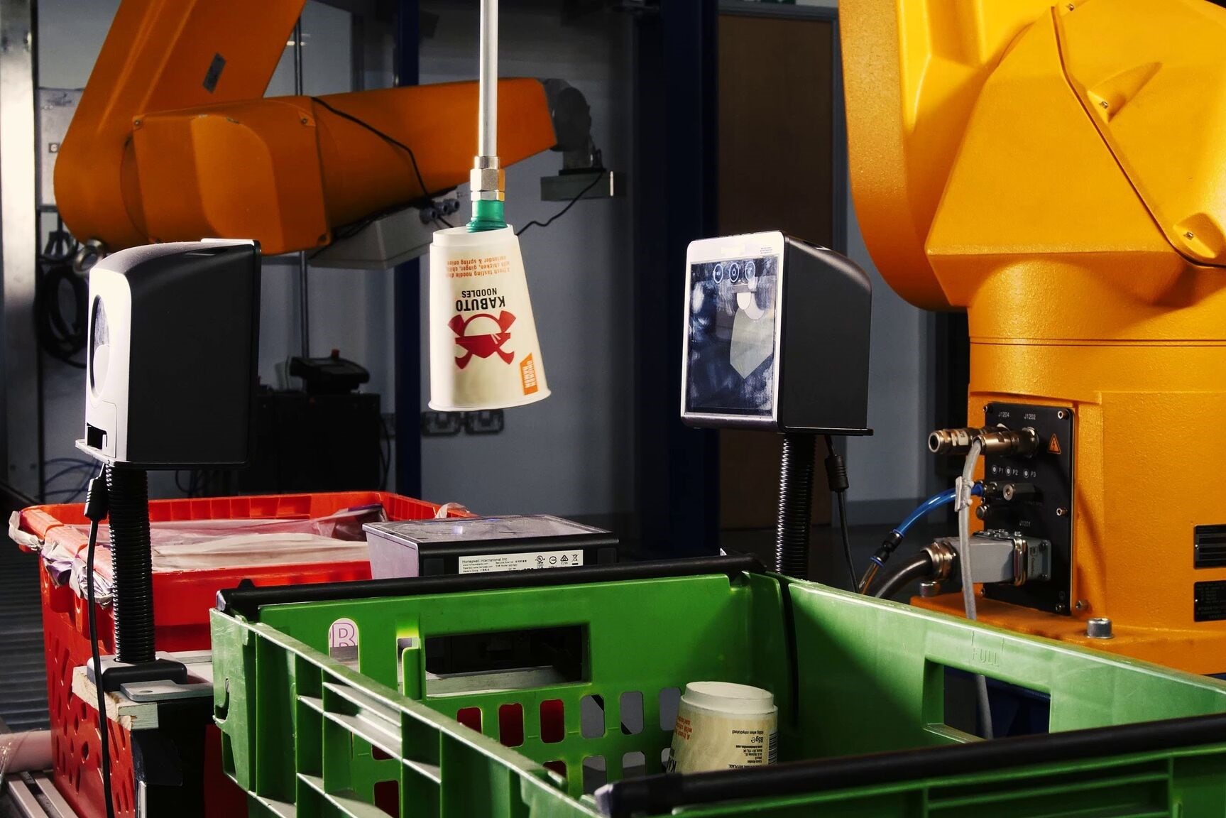 Ocado's SoMa robot could change the grocery business forever - KnowHow