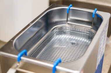 The Importance of PPE in the Electronics Industry - KnowHow