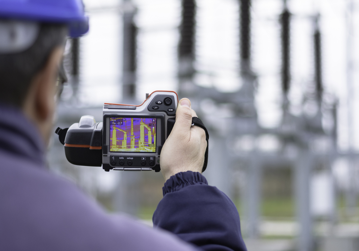 Why Thermal Imagers are Important for Data Centres - KnowHow