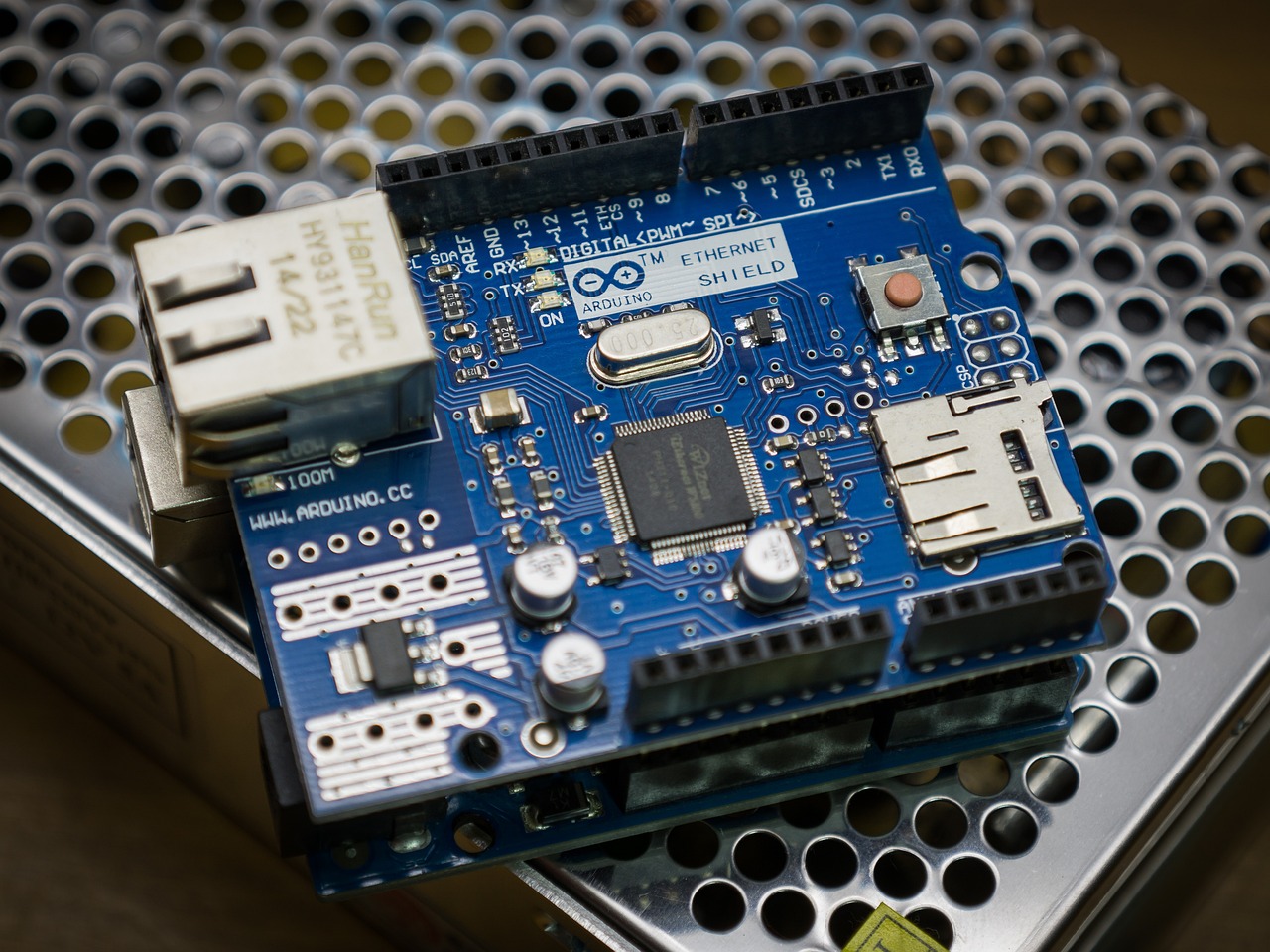 Everything You Need to Know About Arduino Shields - KnowHow