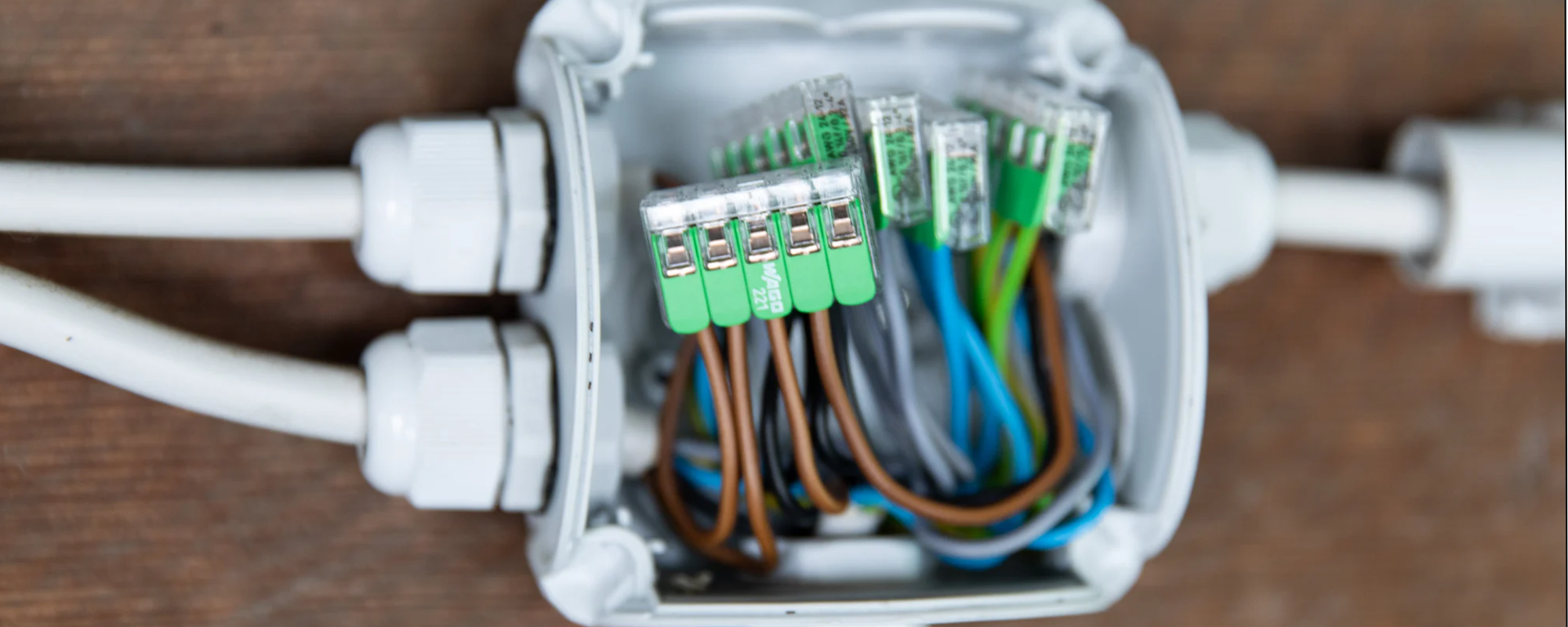 Constant Current vs. Constant Voltage in LED Drivers - KnowHow