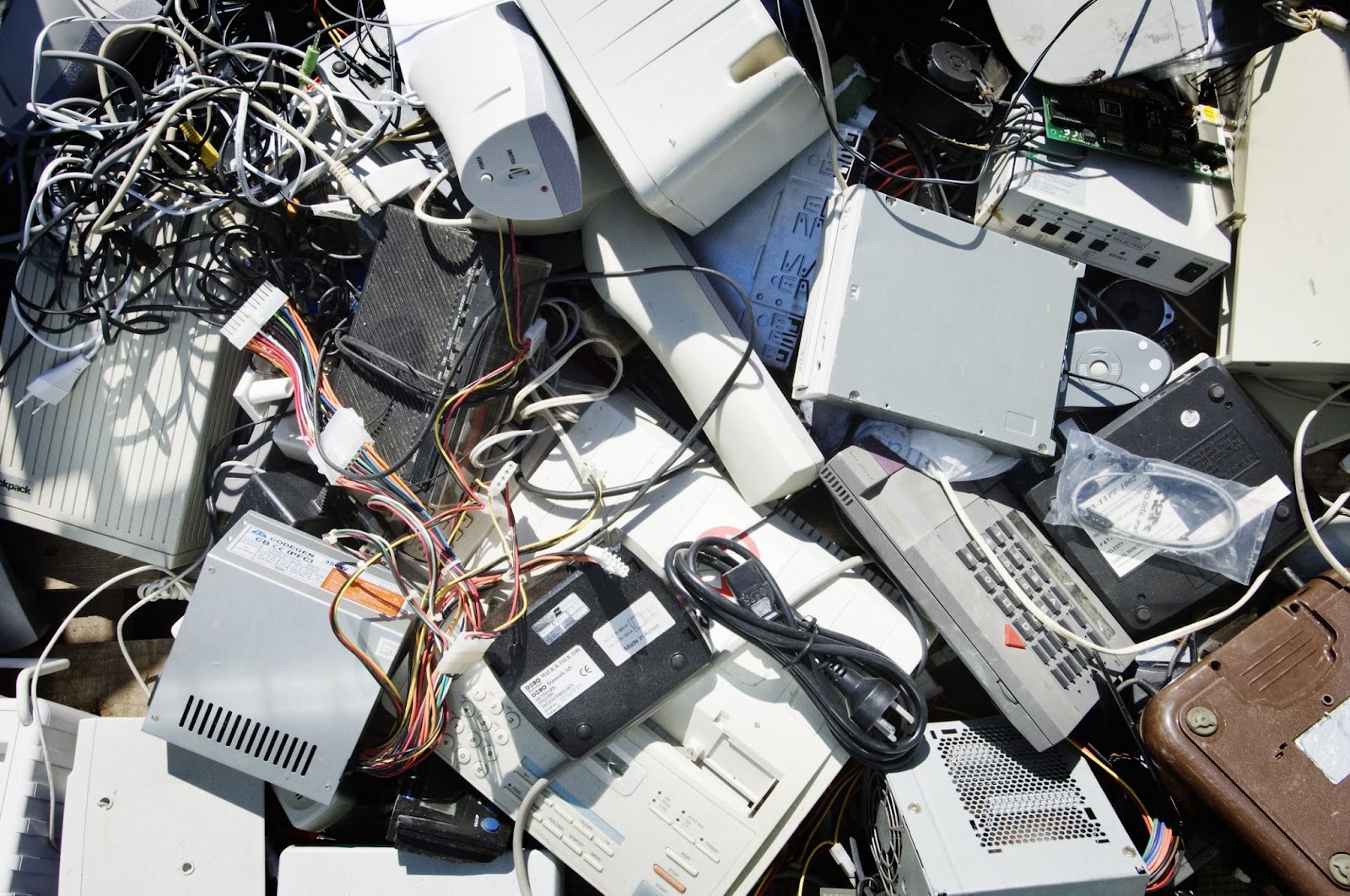 Top Tips for Being Sustainable With Electronic Devices - KnowHow