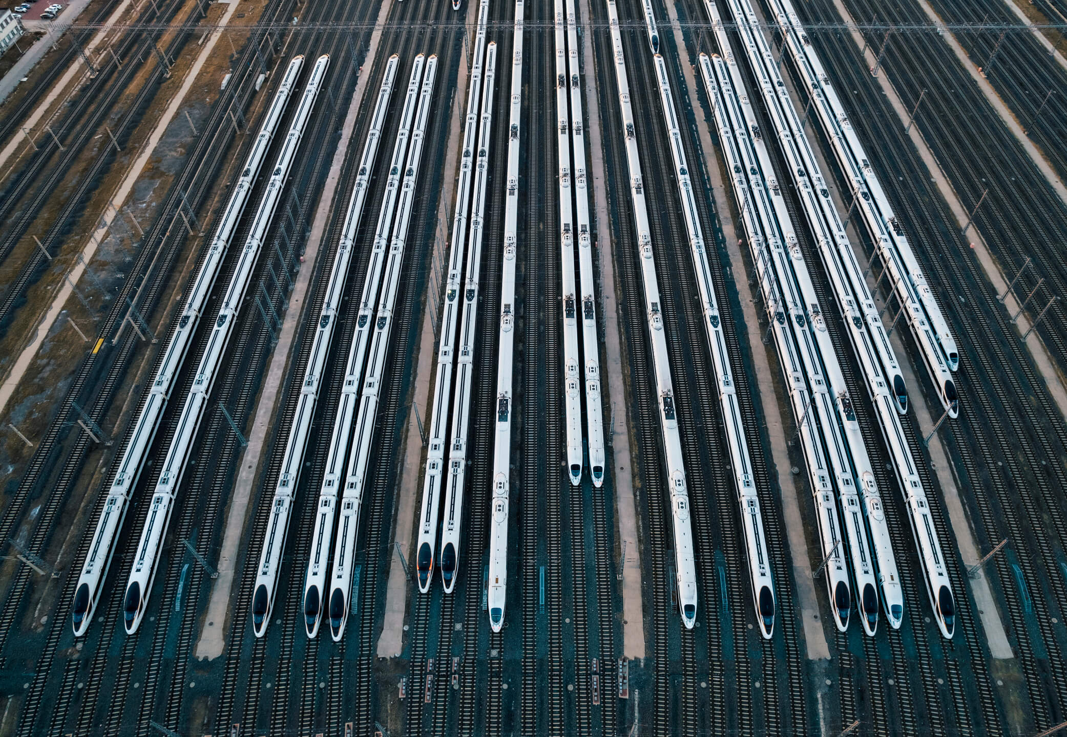 How Maglev Trains and High-Speed Rail are Revolutionising Travel - KnowHow